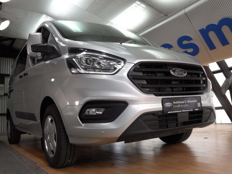 Ford Transit Custom 6 Sitzer