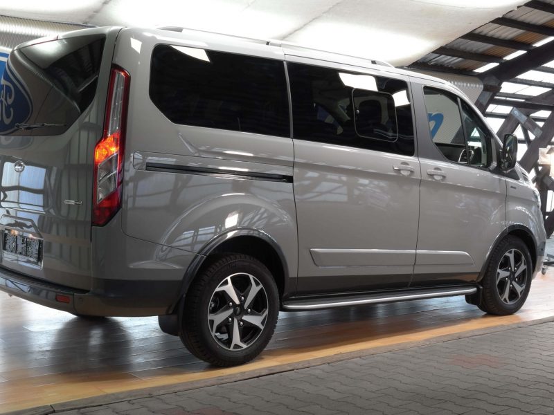 Ford Tourneo Active 8-Sitzer - autohaus.biz